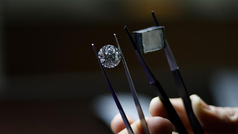 Disruption spurs survival: Lab-grown diamonds now half of Surat's ...