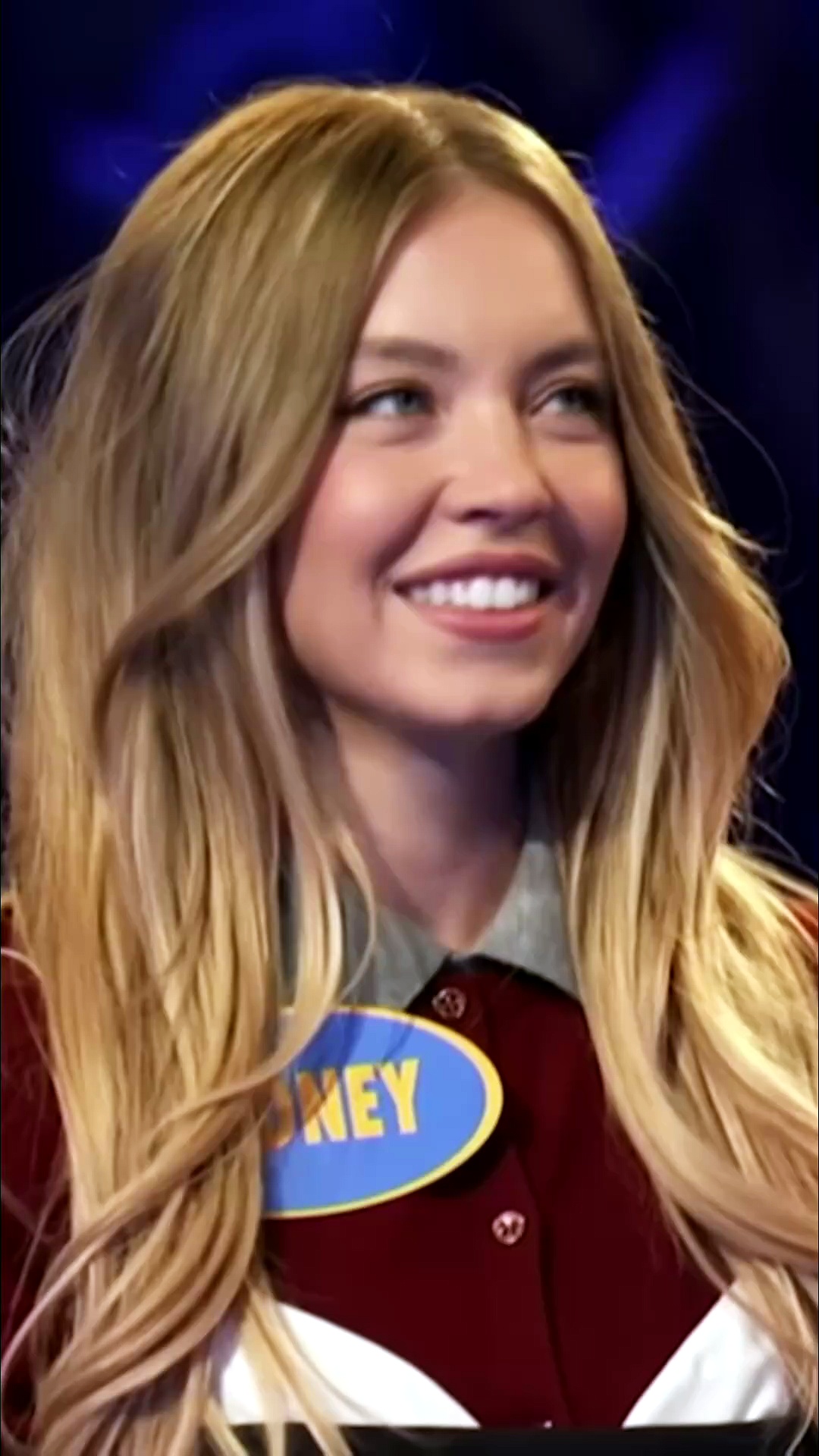 Sydney Sweeney shines in Fast Money on Celebrity Family Feud
