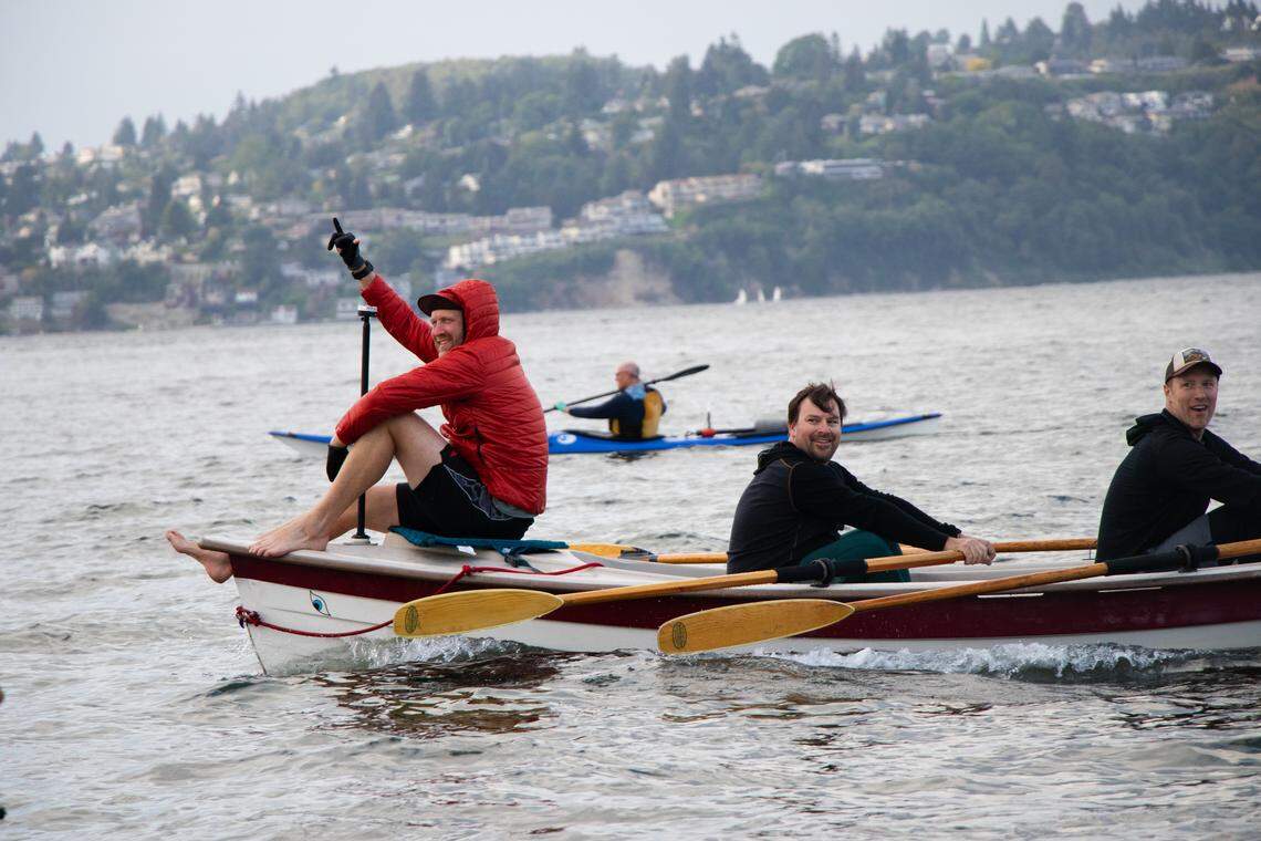 Almost anything goes in bonkers paddle race across Puget Sound
