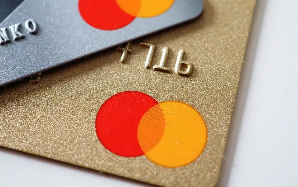 Average credit card APR fixed at 19.57%