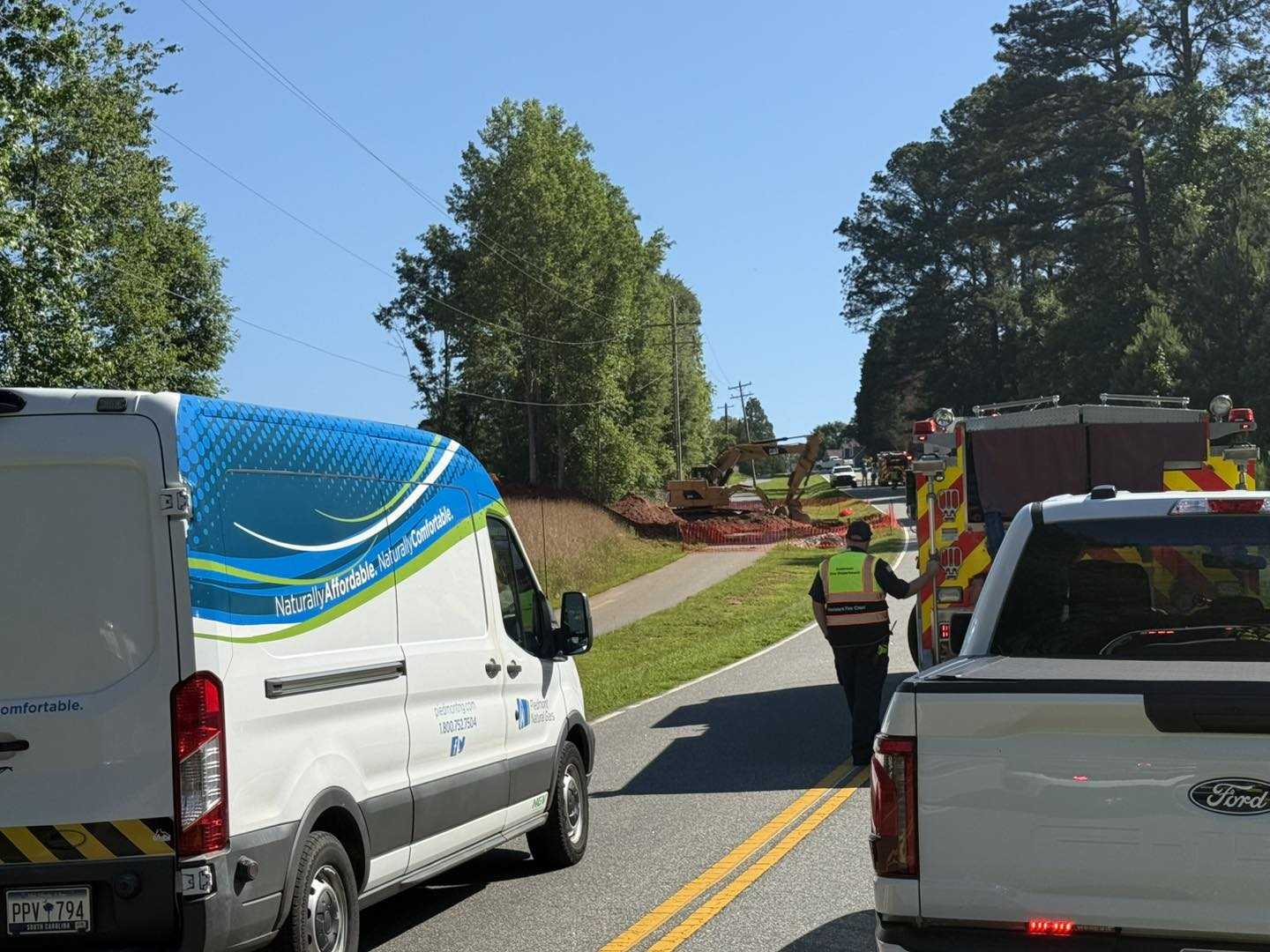Cut gas line shuts down road in Anderson, fire officials say