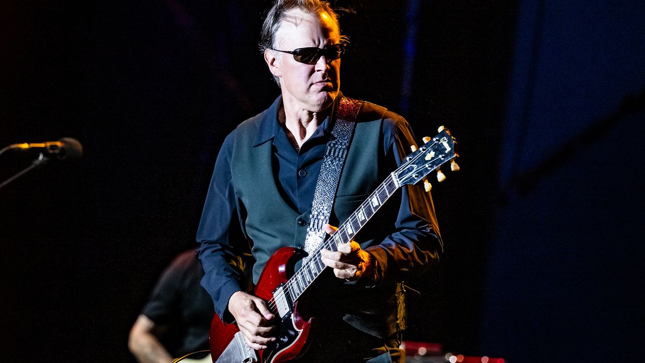 Is Joe Bonamassa warming to modeling amps?