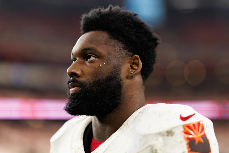 Josh Sweat trade rumors get cold water poured on them