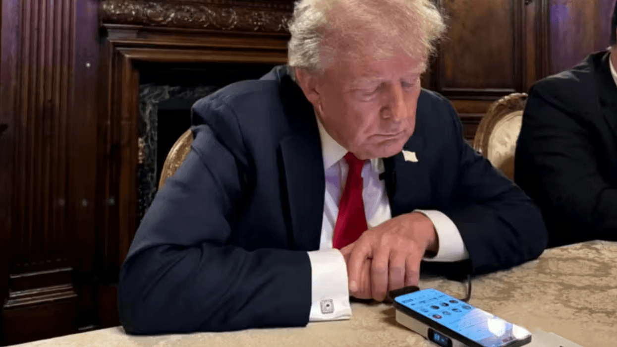 Trump library claims it can't find his social media DMs despite ...