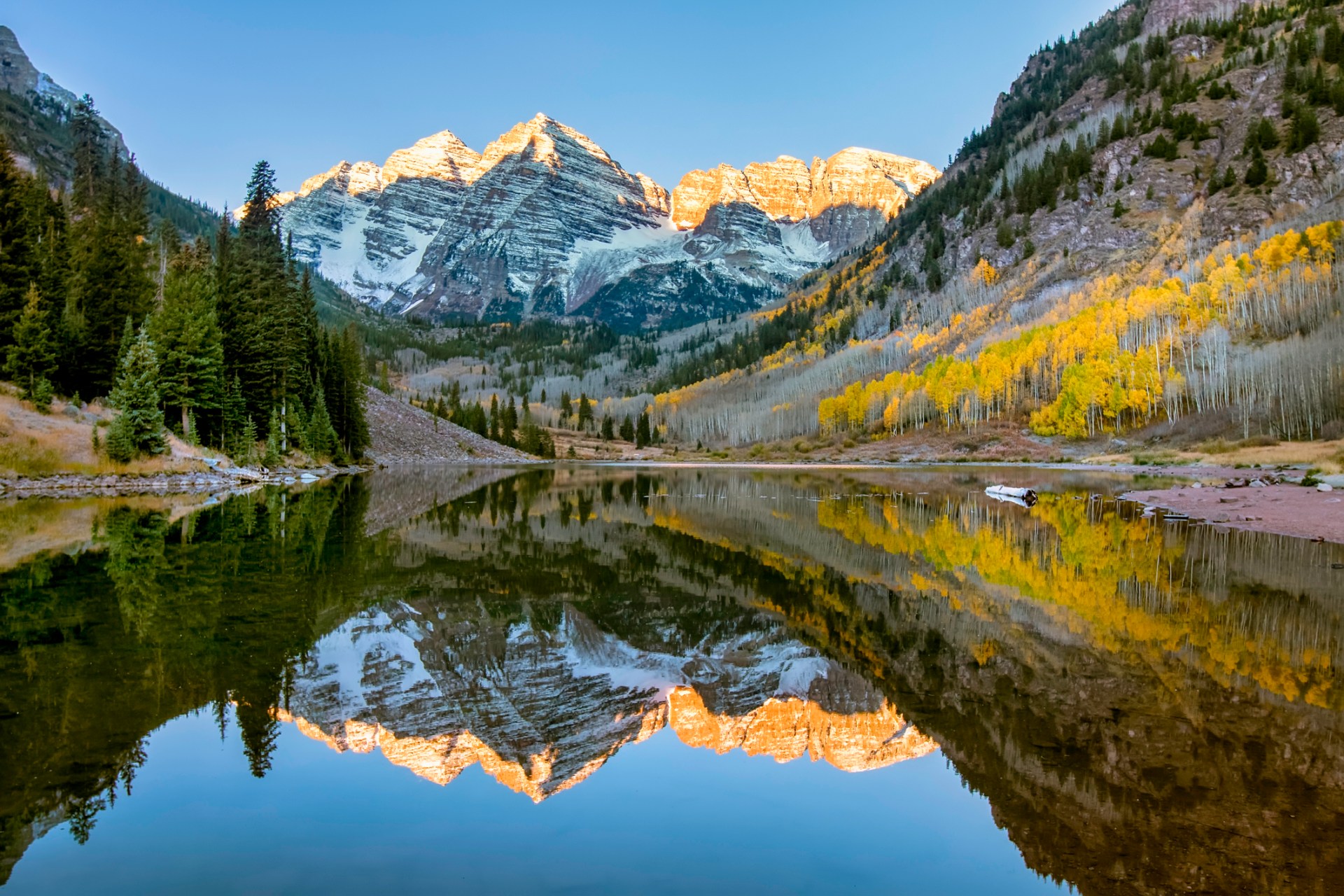 Airport serving Aspen ski resort set to close for 7 months next year