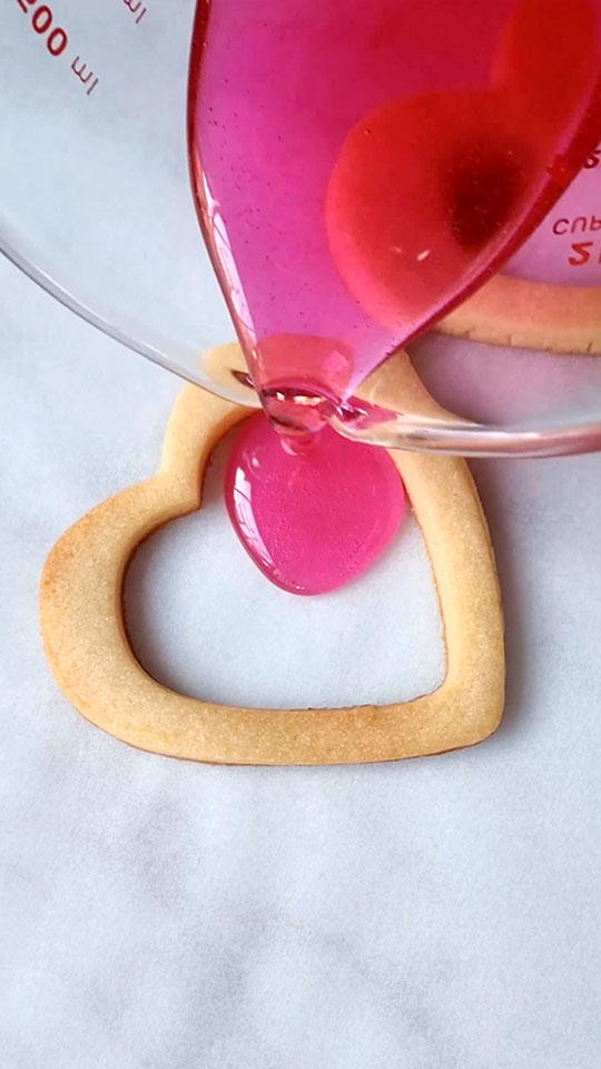 Candy heart glasses 😍