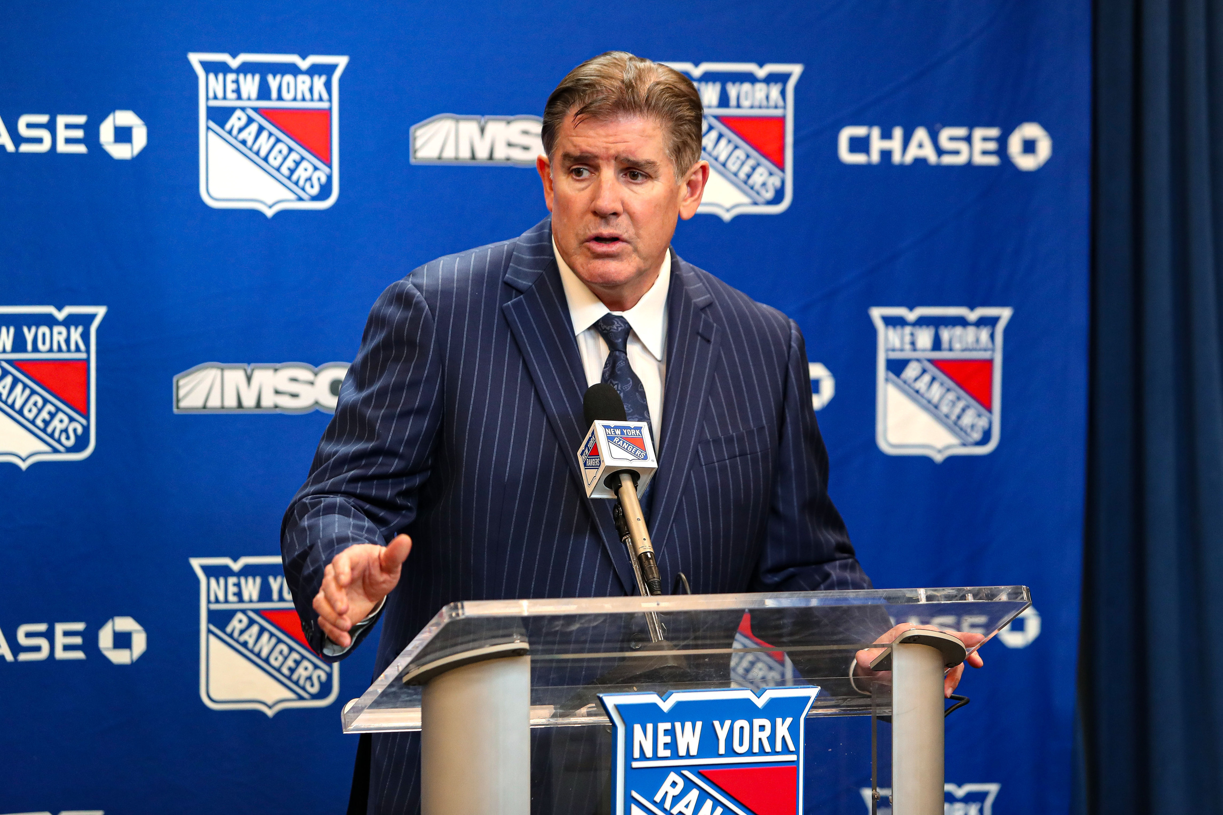 Maple Leafs reportedly interviewing Peter Laviolette, Patrick Roy for ...
