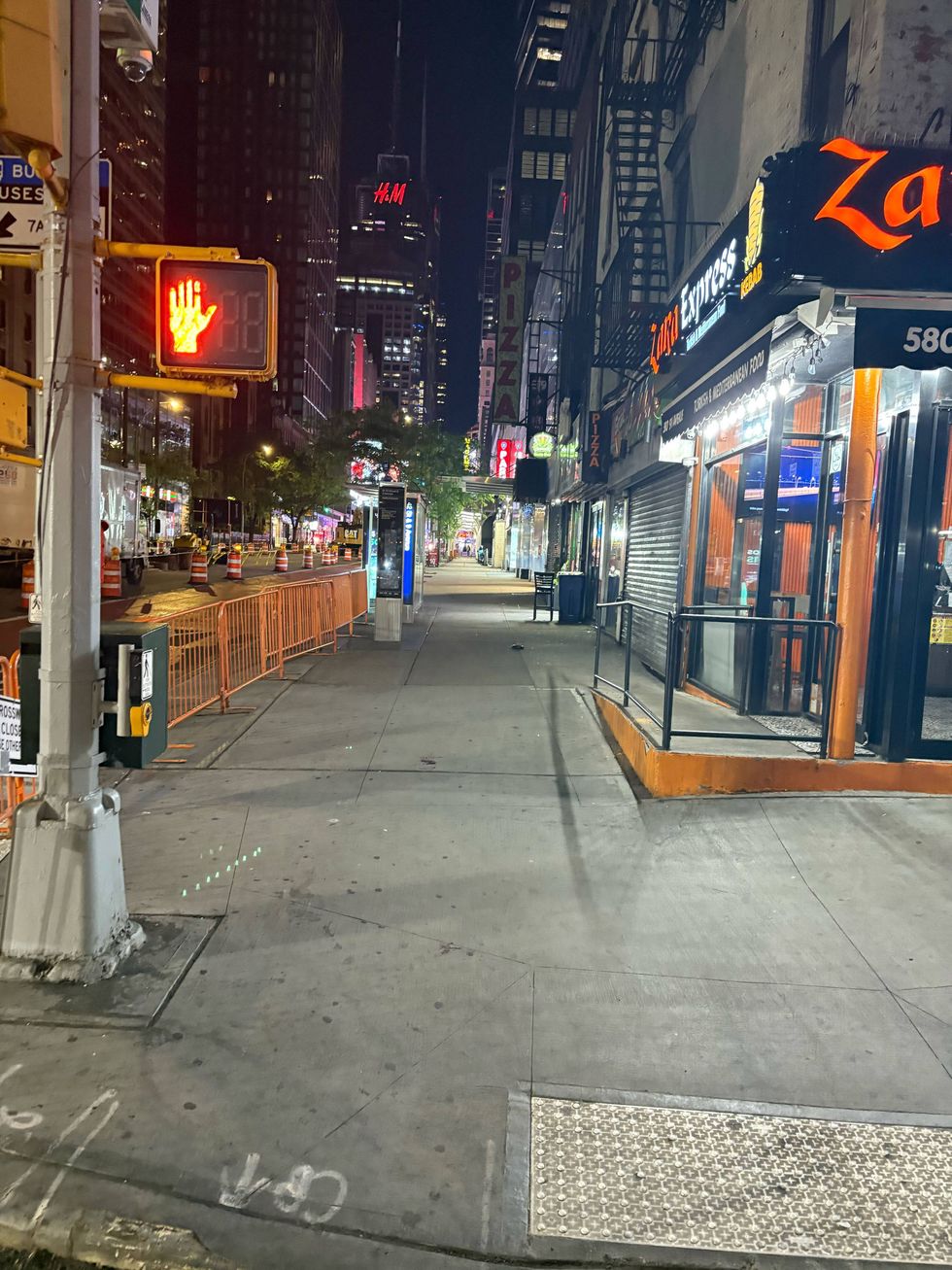 Man, 42, stabbed in chest in Midtown attack; suspect at large