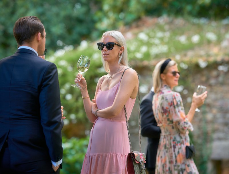 Maid-of-honor helps plan all events only to be demoted to bridesmaid ...