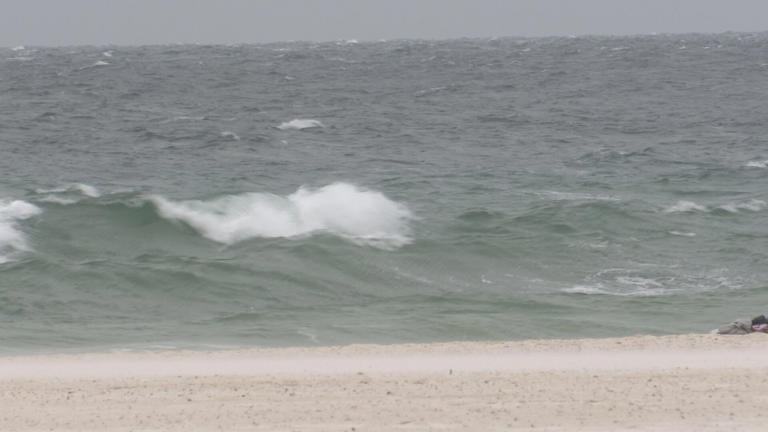 Double red flags fly at Gulf Shores as rip current risk increases