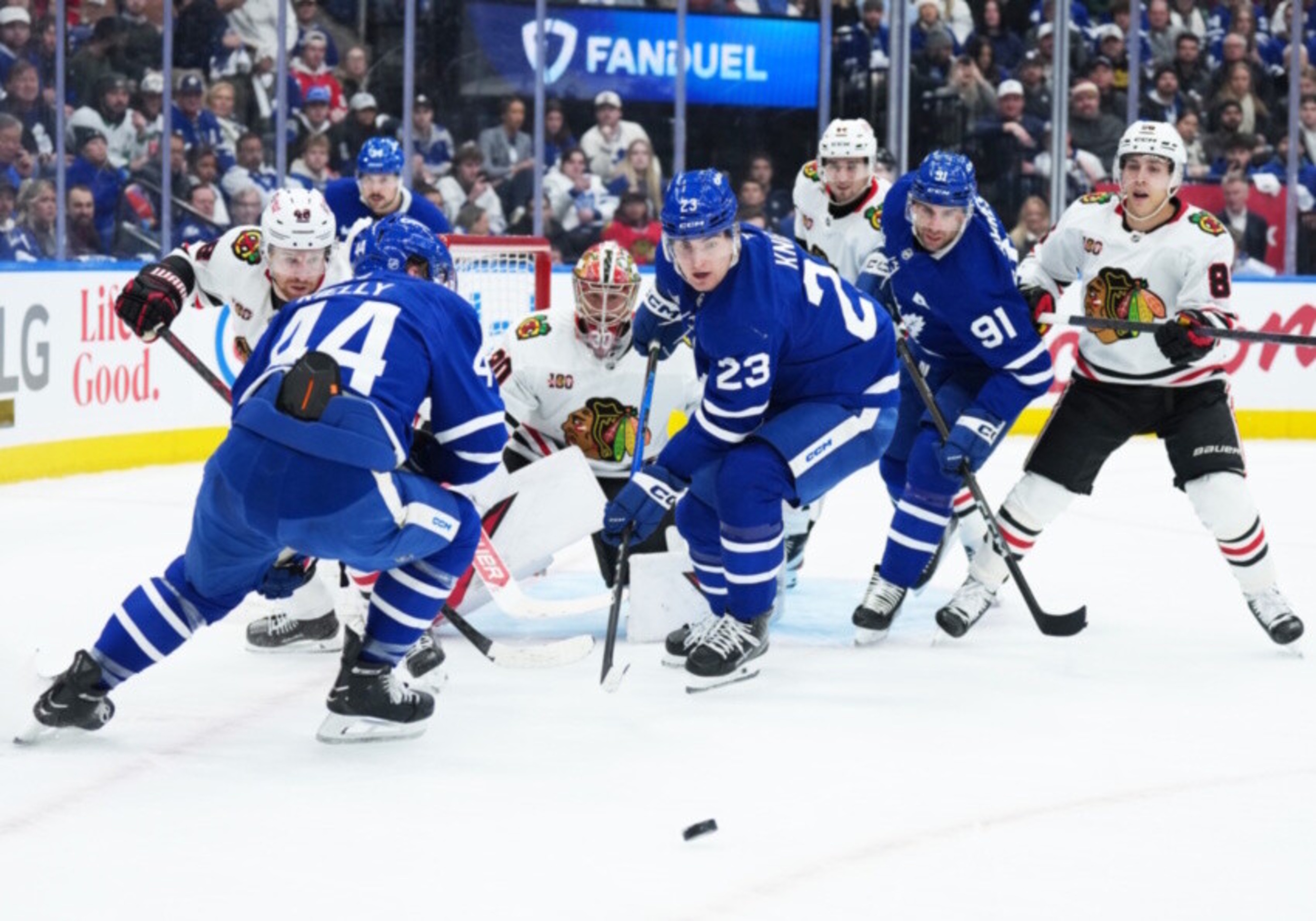 NHL rumors: Blackhawks should be open to trading any of their draft ...
