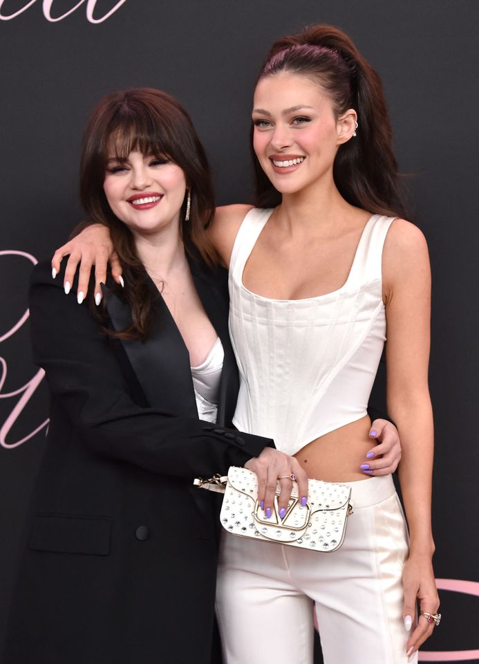 Selena Gomez ditches signature hair color for a fiery dye job, marking ...
