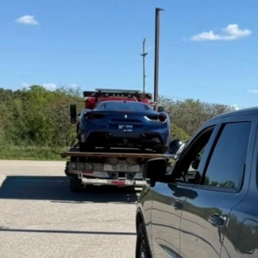Ferrari driver stops in live lane, avoids gravel shoulder to protect ...