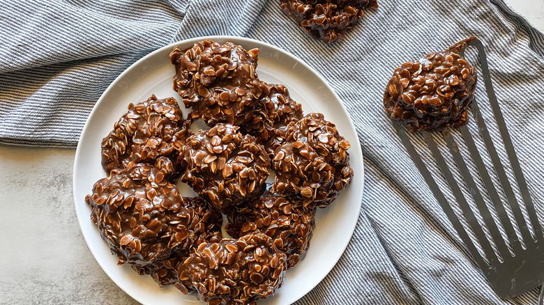 No bake chocolate oatmeal cookies recipe