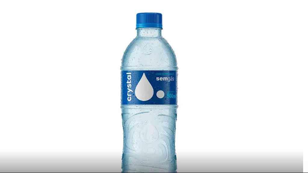 Água Crystal sem gás tem lote recolhido após alerta da Anvisa
