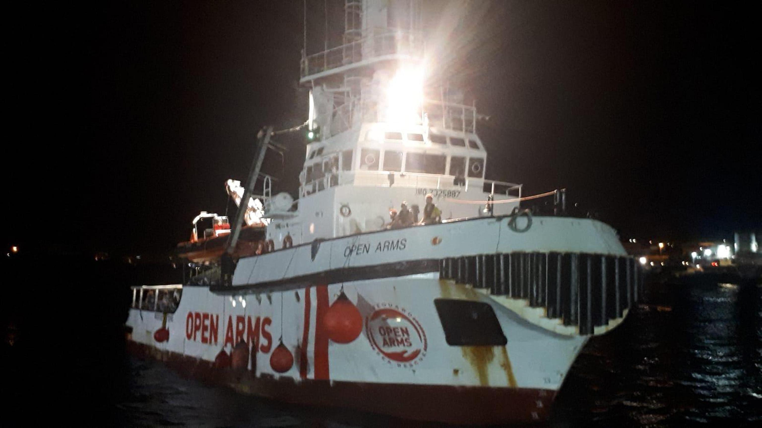Migranti, Open Arms soccorre 58 persone nel Mediterraneo centrale: 24 ...