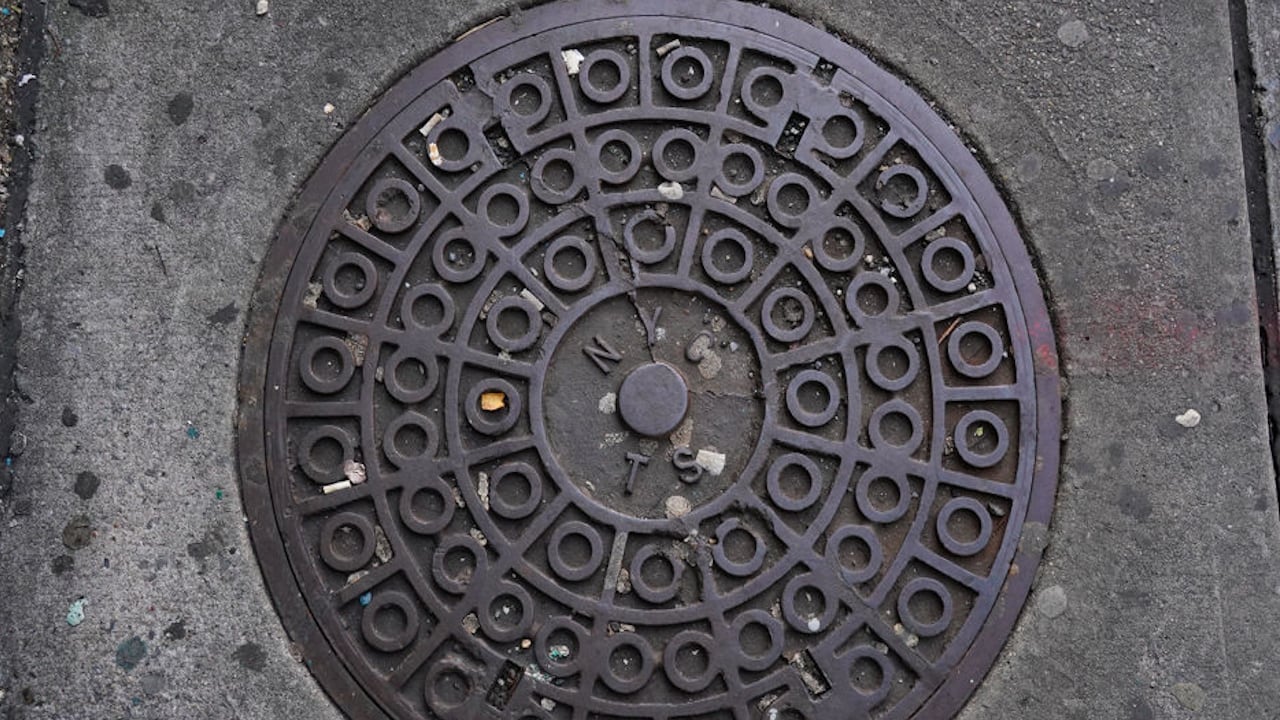 Like the Ninja Turtles: Videos show groups entering NYC sewers via manholes