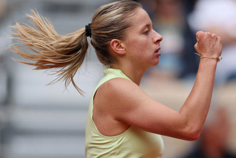 Tennis-Chwalinska emerges from depression and Swiatek's shadow to shine ...