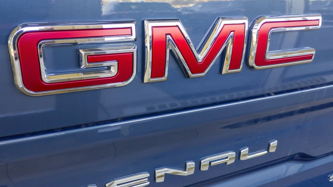 Soaring costs push 1 million buyers out of new car market