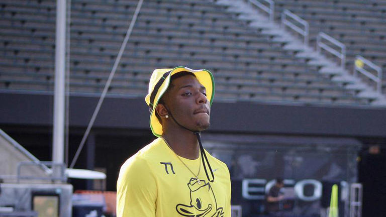 Three Oregon Ducks newcomers ranked among college football's best