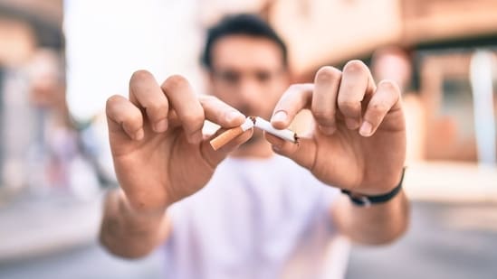 What happens after you quit smoking? Pulmonologist explains recovery ...