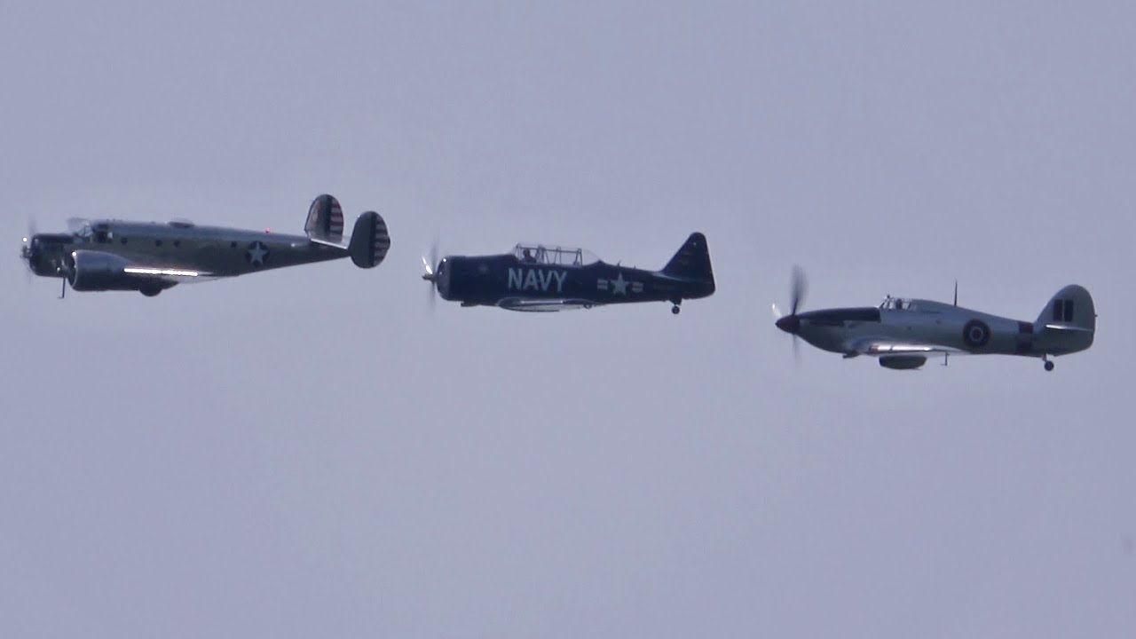 Watch this Hawker Hurricane put on a show - "The rolls get lower every ...