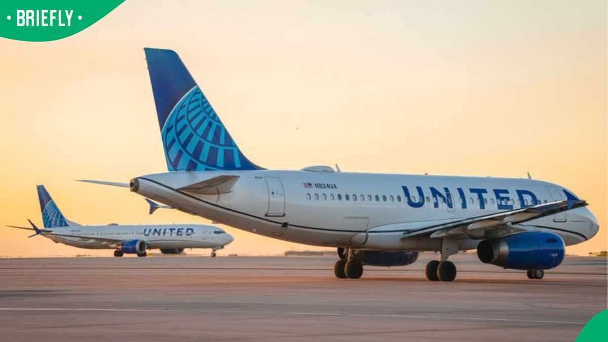 United Airlines flight turns back to airport after passenger Bluetooth ...