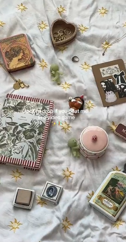 Unboxing Smiskis, Crybabys and Officine figures
