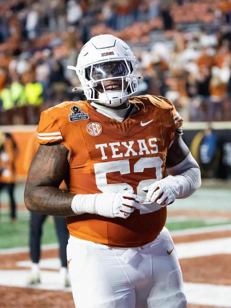 Miami Dolphins: Sign former 5-star recruit to a contract