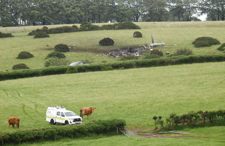 Devon helicopter crash: Three Royal Navy members killed as helicopter ...