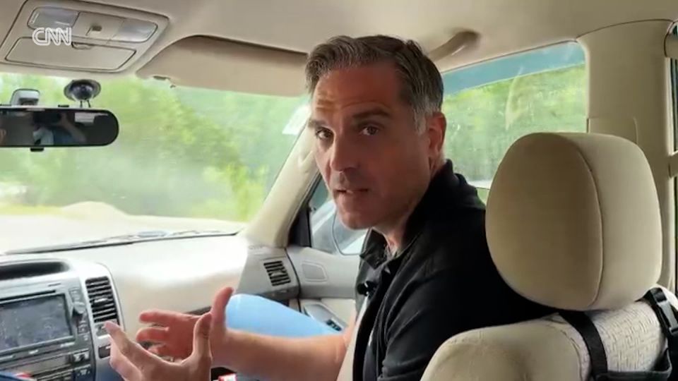 Ceasefire deal in the balance as CNN team arrive in Iran