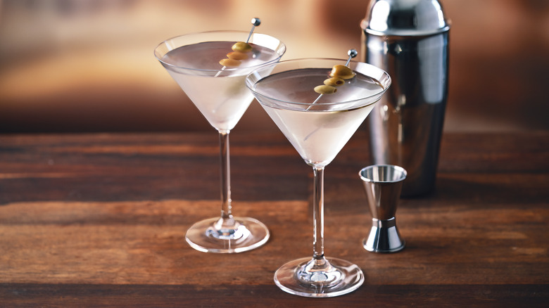 There's more to vermouth than dry vs sweet. A mixologist explains the ...