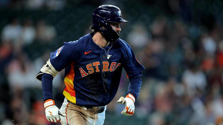 Astros utility player loses important chance at playing time after injury