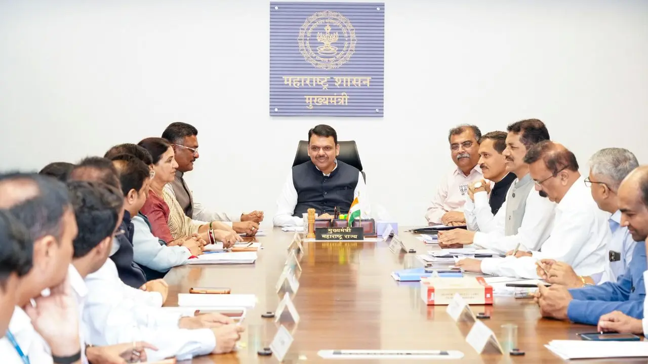 Fadnavis unveils cooperative Bharat taxi plan to empower drivers in ...