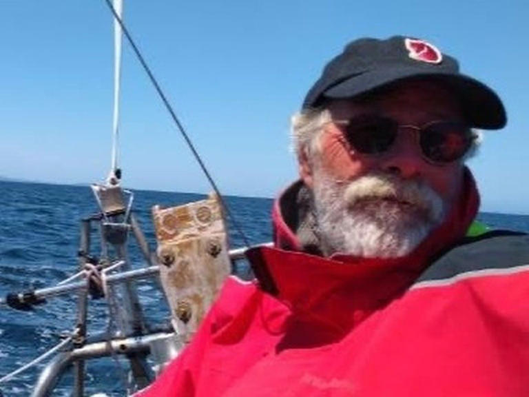 'It was like a wrecking ball:' BC sailor rescued from Pacific Ocean ...