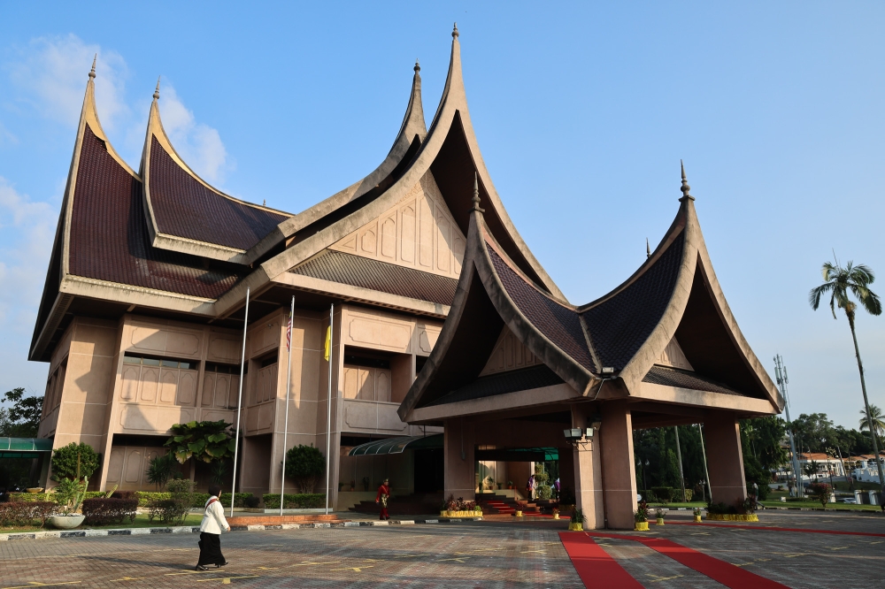 State Secretary’s Office: Only Negeri Sembilan ruler can appoint or ...
