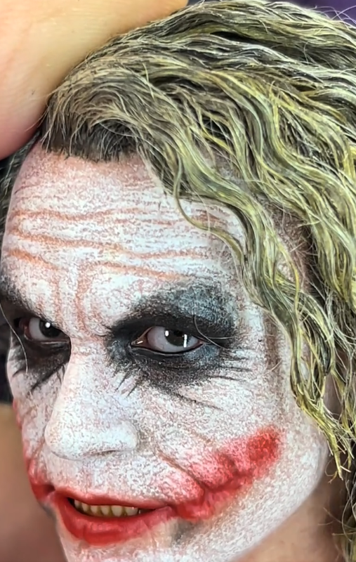 Hot Toys Joker figure review