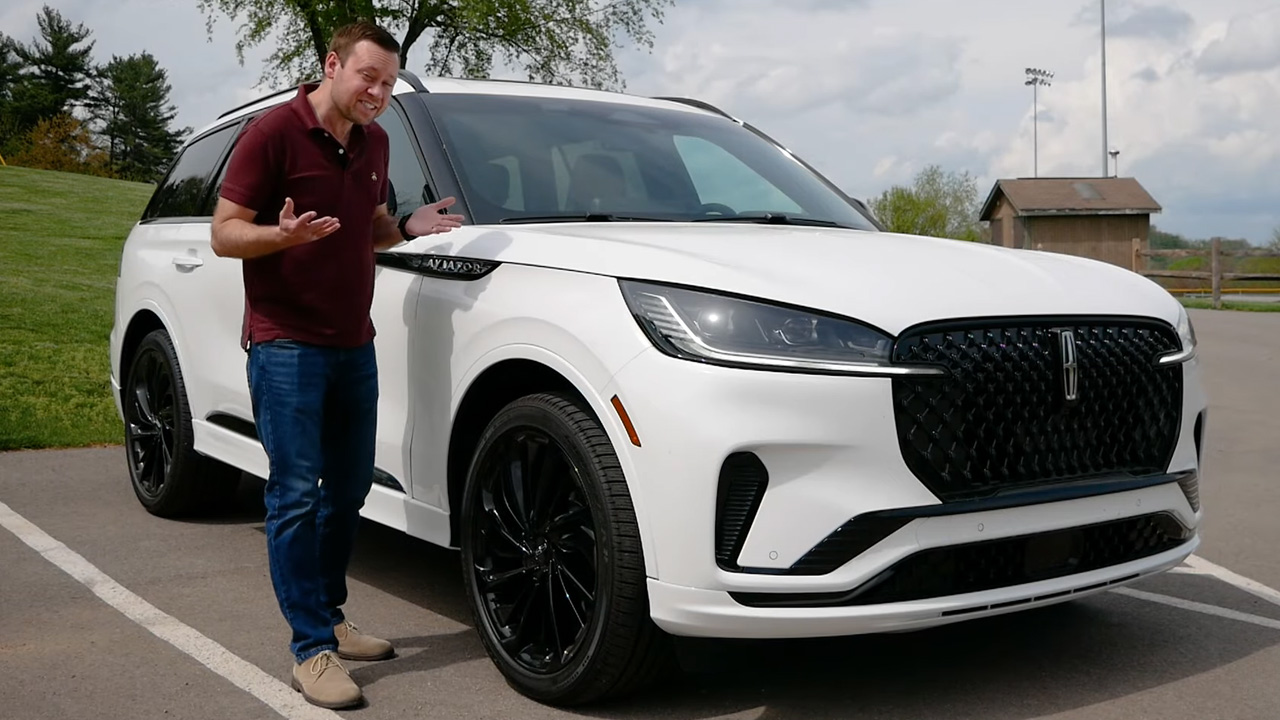Is Lincoln Aviator a smarter X7 alternative?