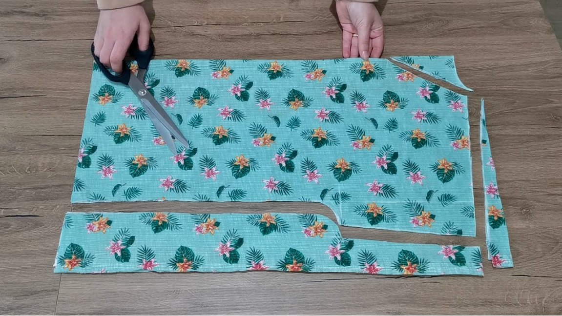 Practical blouse sewing with minimal fabric use