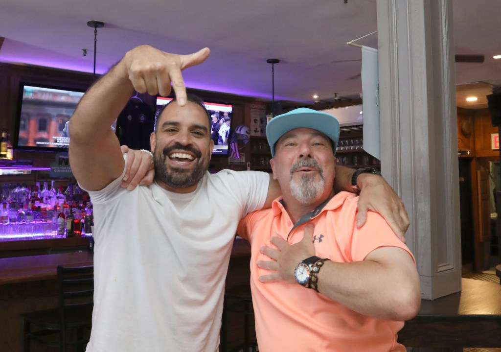 Knicks fans blast rival Spurs’ hometown, saying 'San Antoni-no' ahead ...