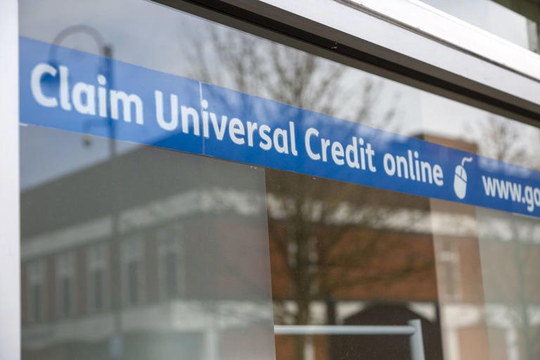 Thousands of Universal Credit claimants to receive £2,580 less a year ...