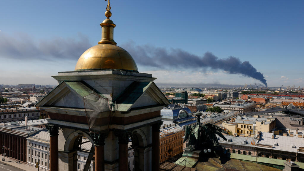 Ukraine strikes St. Petersburg with drones ahead of 'Russian Davos'