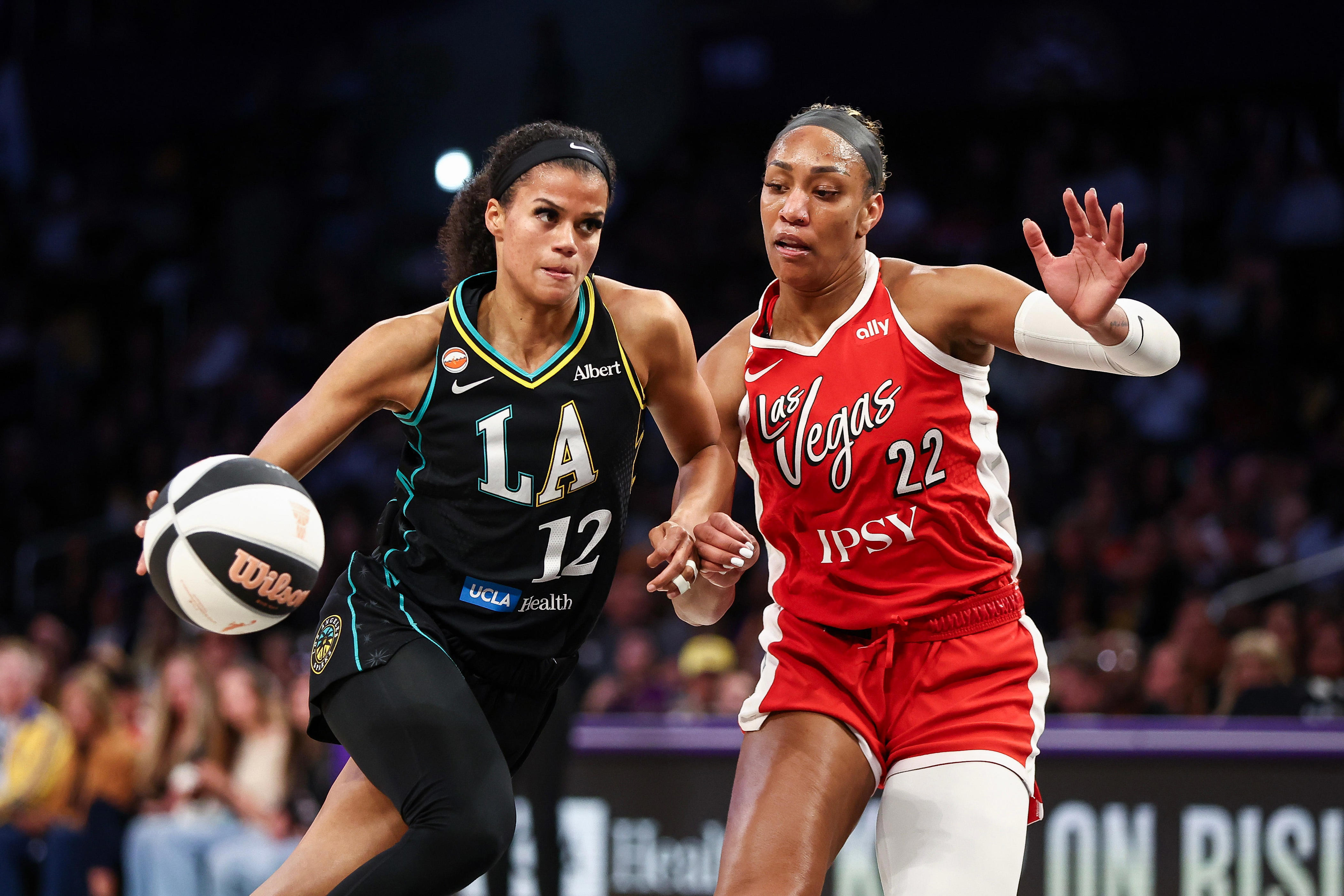 Former Lady Vol leads Sparks in scoring against Las Vegas in WNBA