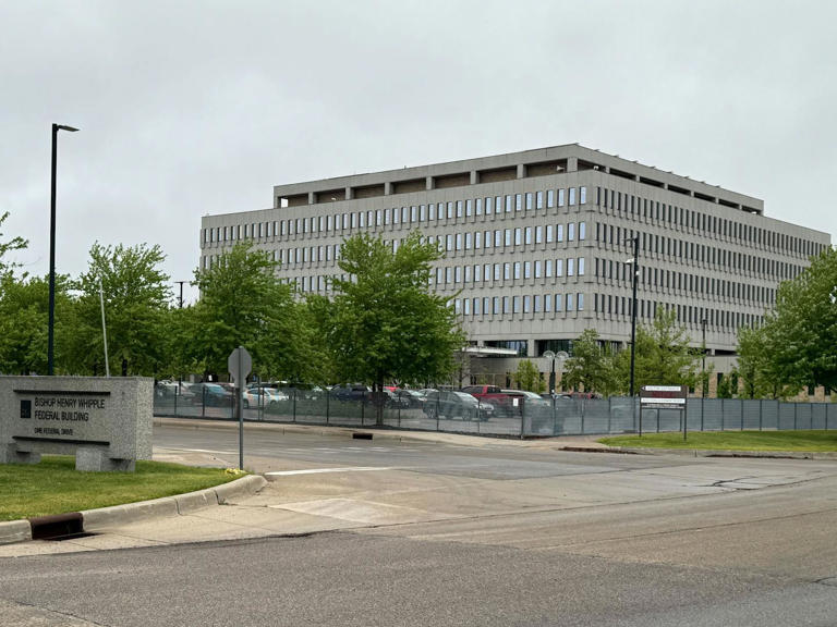 Fort Snelling Immigration Court begins mass hearings to speed up ...
