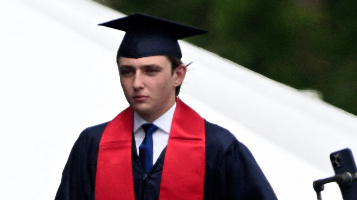 Barron Trump's lonely college experience exposed: First son is brought ...