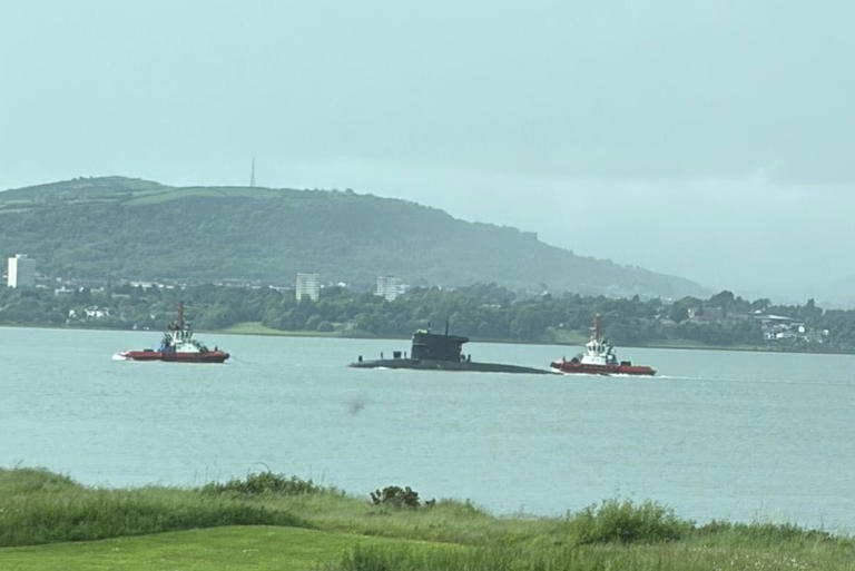 Submarine spotted by bystanders around Belfast Lough - vessel is ...