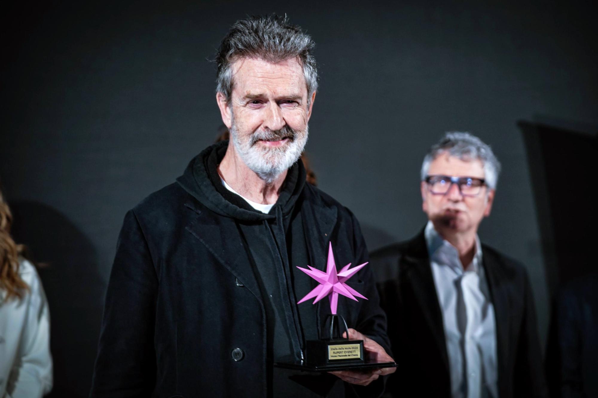 90er-Star Rupert Everett durch Eitelkeit ruiniert: Der traurige Preis ...