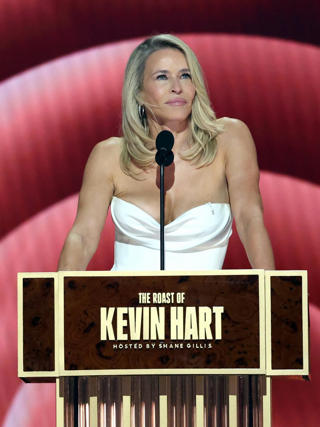 Chelsea Handler's date confession has fans cringing