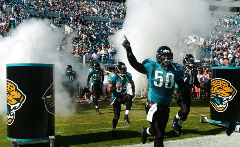 Former Jaguar takes over as Atlantic Coast football coach