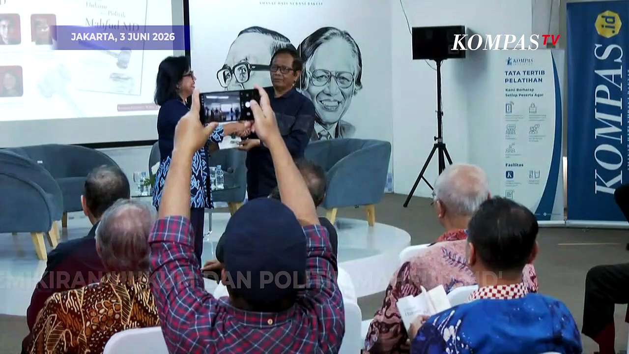 Mahfud luncurkan buku berjudul Pemikiran Hukum dan Politik Mahfud MD ...